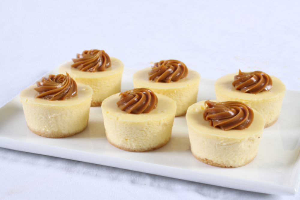 Caramel Baby Baked Cheesecakes | Cakes2U